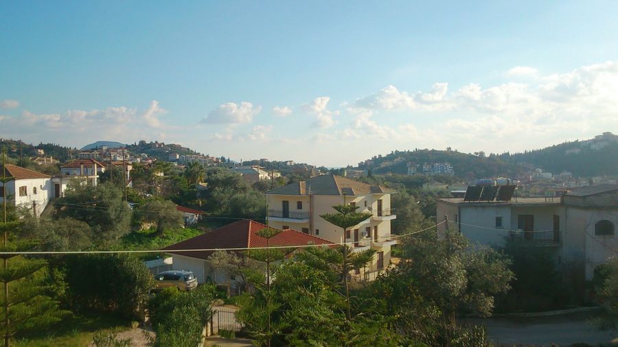 ΠΩΛΕΙΤΑΙ ΣΥΓΚΡΟΤΗΜΑ ΕΝΟΙΚΙΑΖΟΜΕΝΩΝ ΔΙΑΜΕΡΙΣΜΑΤΩΝ ΣΤΑ ΣΥΒΟΤΑ