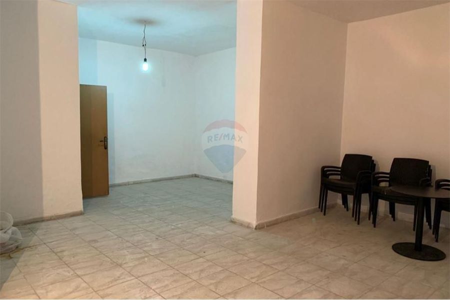 Dyqan në shitje, 61m², 36.000€ - Laprakë | Indomio.al