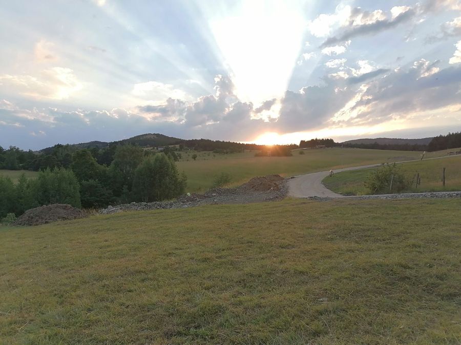 Farm parcel for sale, 3400sqm, 34,000€ - Divcibare | Indomio.rs