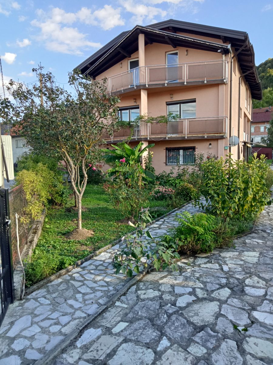 Kuće za Prodaju, 432m2, 1.198.835KM - Bihać | Indomio.ba