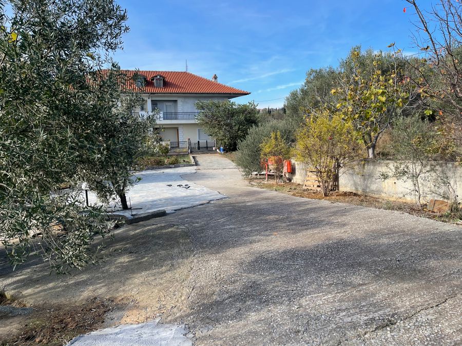 Πωλειται Μονοκατοικια στην Μεθωνη Πιεριας