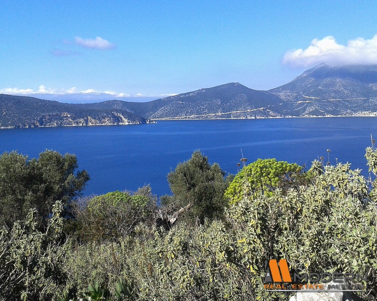 9040, οικοπεδα στη θαλασσα