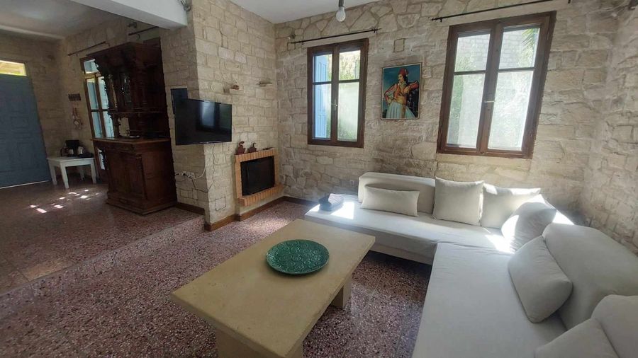 Rent, Villa, 100m² Lampi, Lampini | 16323860 | Spitogatos