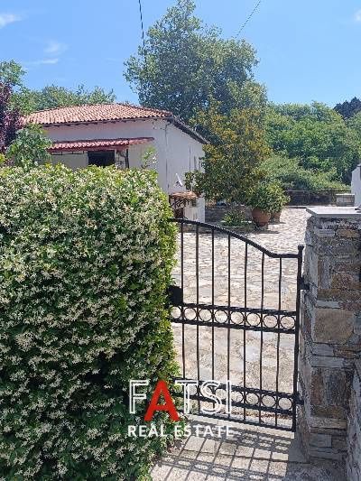 Detached House for sale, 320sqm, 260,000€ - Center | Spiti24